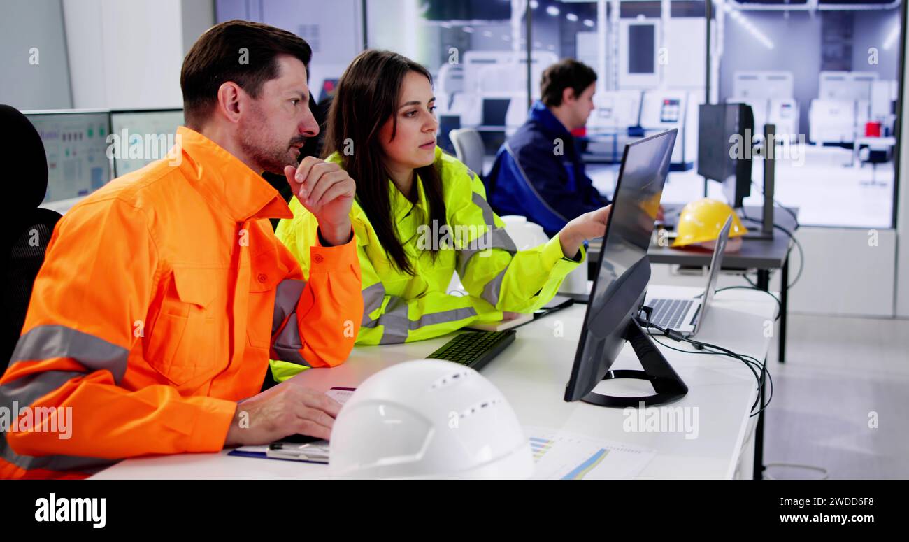 Engineer Operators Using Scada System At Industrial Plant Stock Photo ...