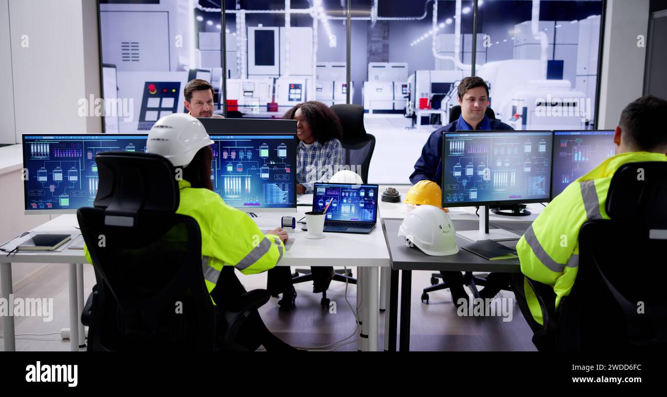 Engineer Operators Using Scada System At Industrial Plant Stock Photo ...