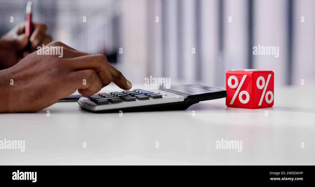 Calculating VAT Tax Percentage And Invoice Discount Stock Photo - Alamy