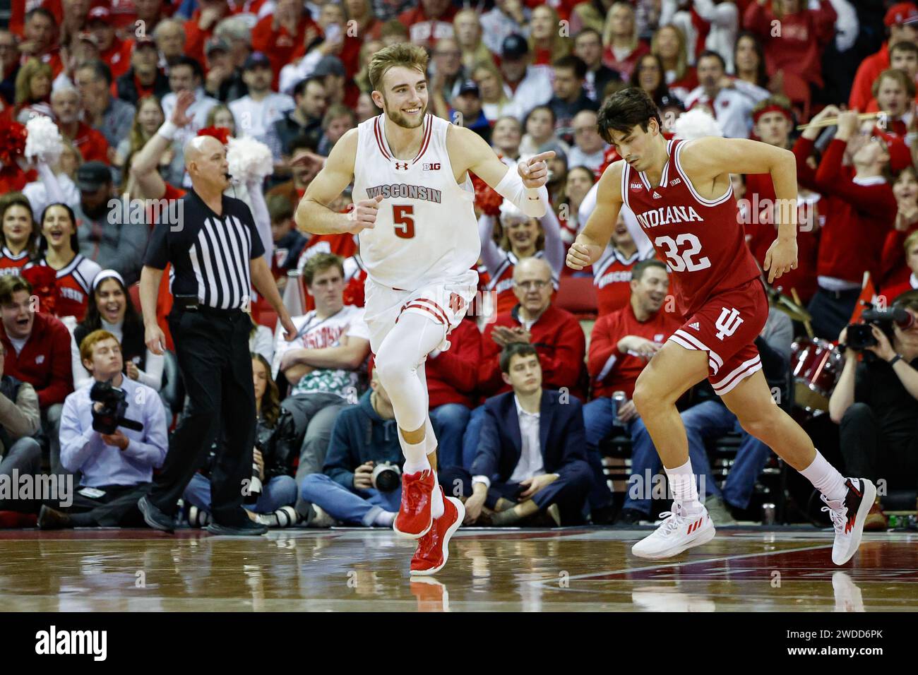 Madison, WI, USA. 19th Jan, 2024. Wisconsin Badgers forward Tyler Wahl ...