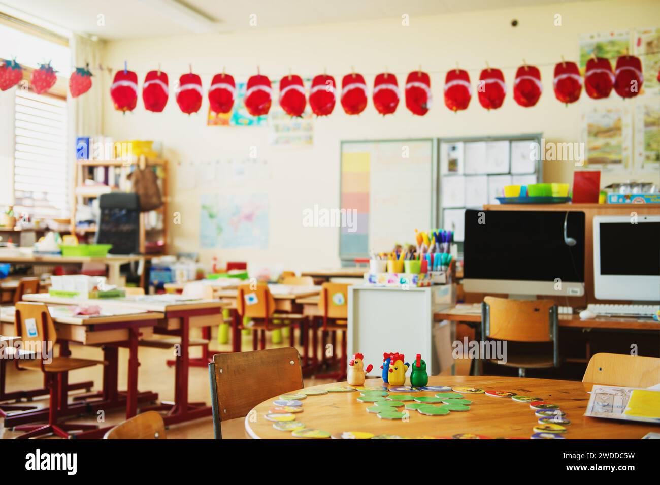 Elementary classroom, back to school concept Stock Photo - Alamy