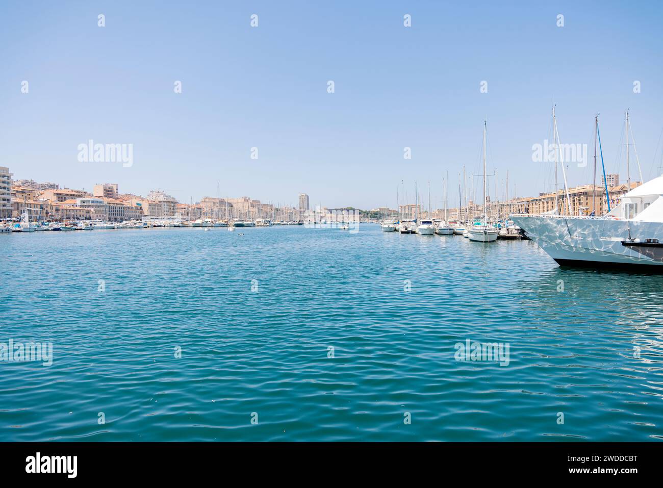 Marsiglia harbor hi-res stock photography and images - Alamy