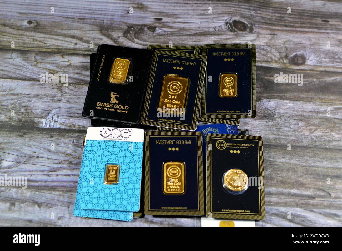 Cairo, Egypt, January 15 2024: Pile of 24K karat pure yellow gold of ...