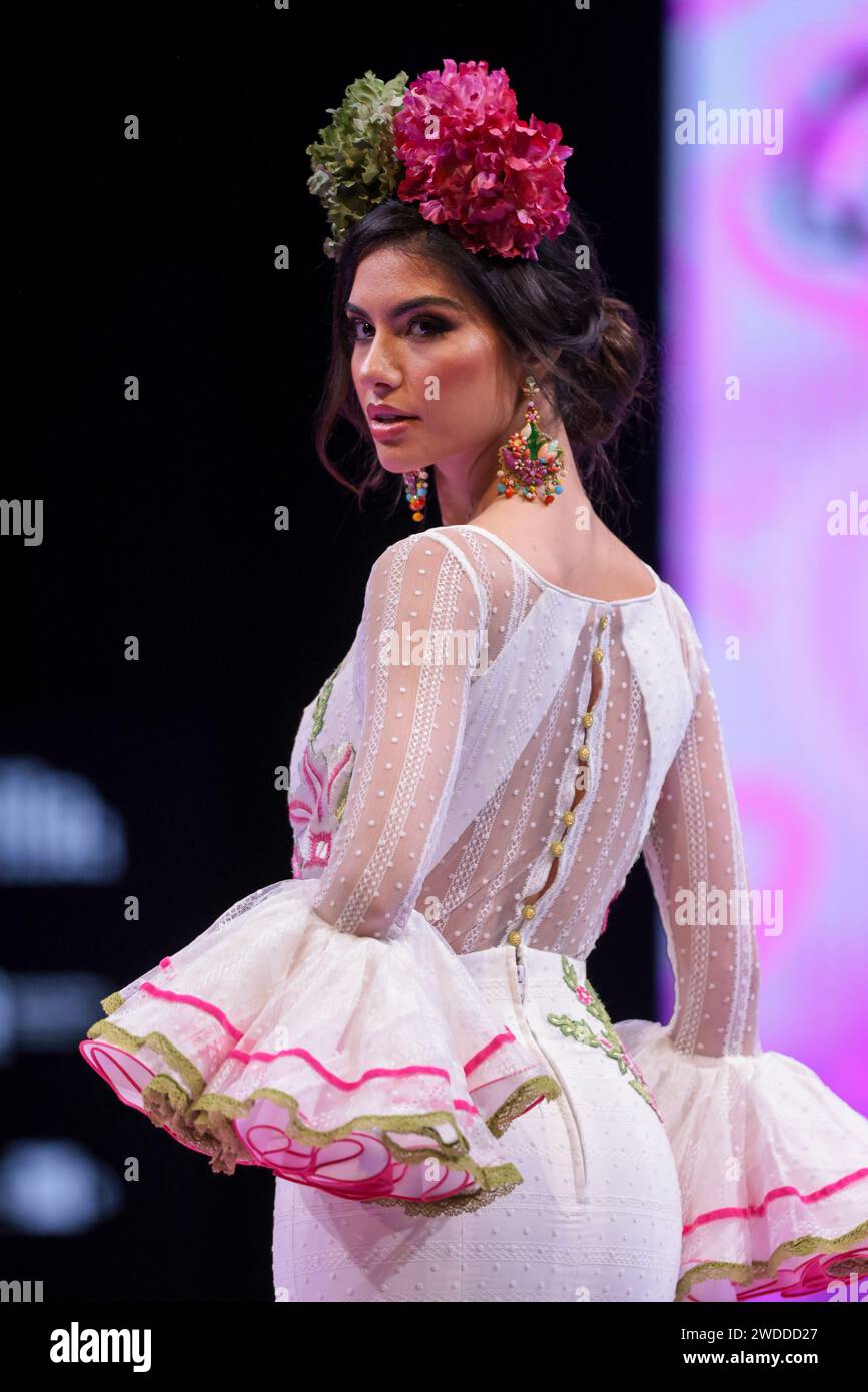 Modelos de moda 1 hi-res stock photography and images - Alamy