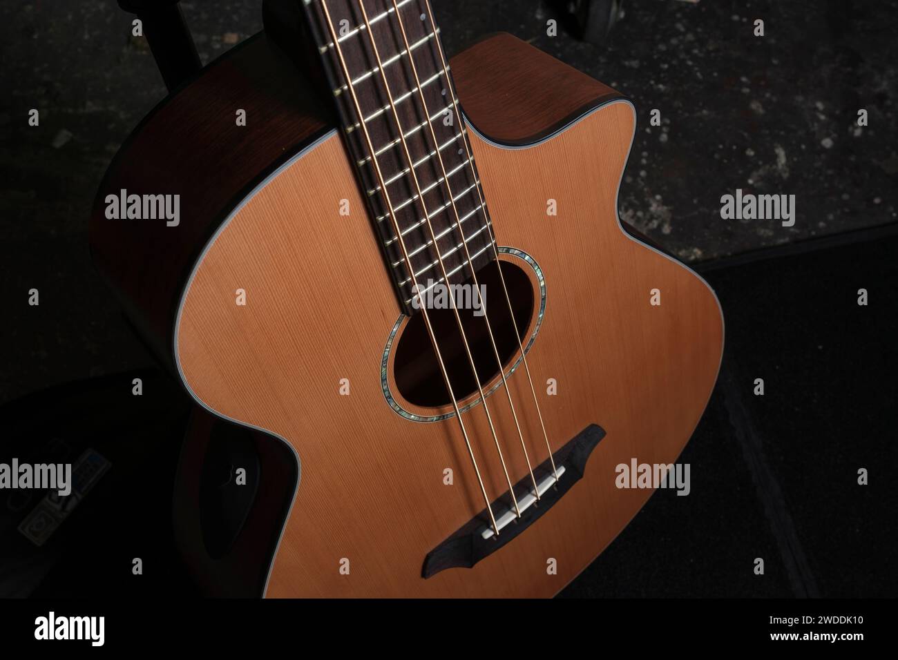 Guitar fingerpicking hi-res stock photography and images - Alamy