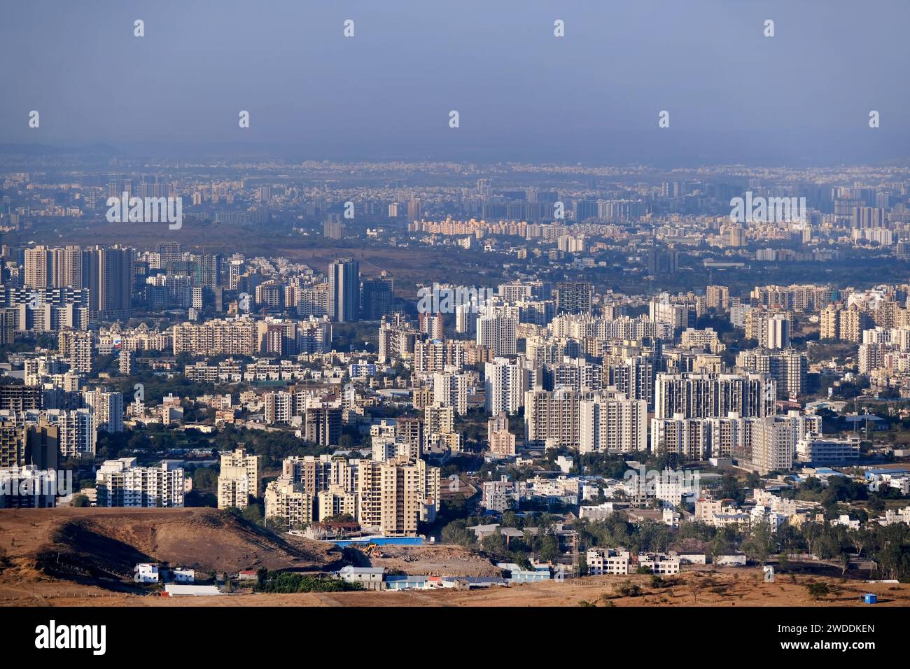 India city skyscraper hi-res stock photography and images - Alamy