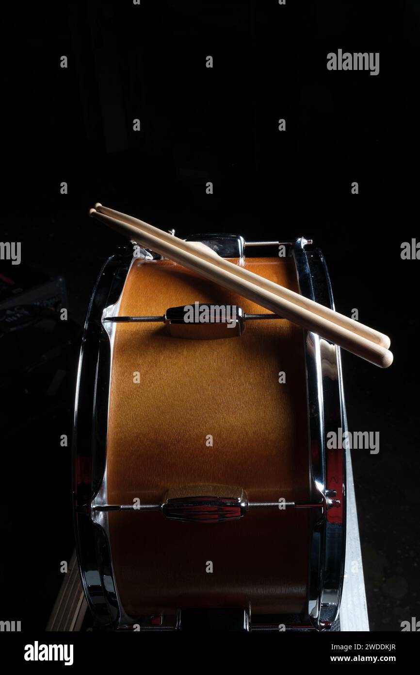 Details of Snare drum, drum sticks and drum stool Stock Photo - Alamy