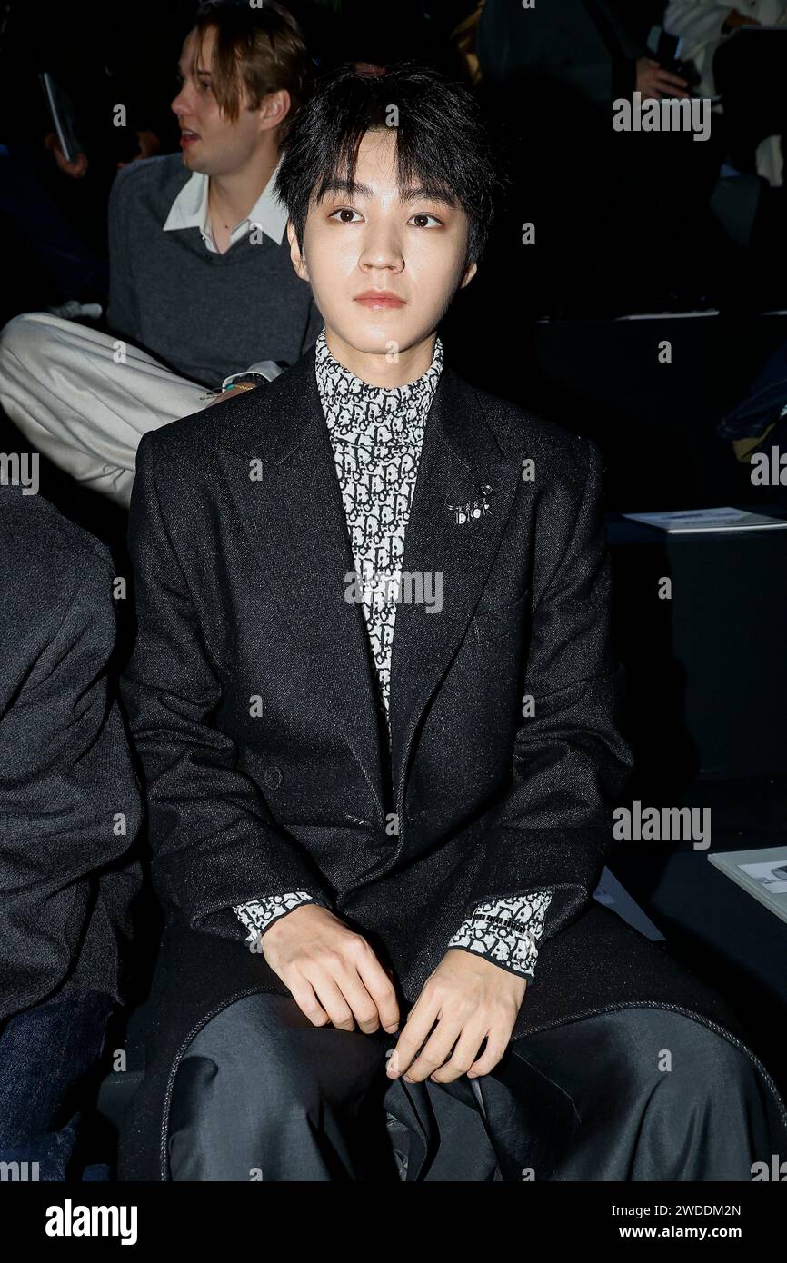 Paris, Frankreich. 19th Jan, 2024. Wang Junkai at DIOR MEN Fall/Winter 2024-2025 Runway during ...