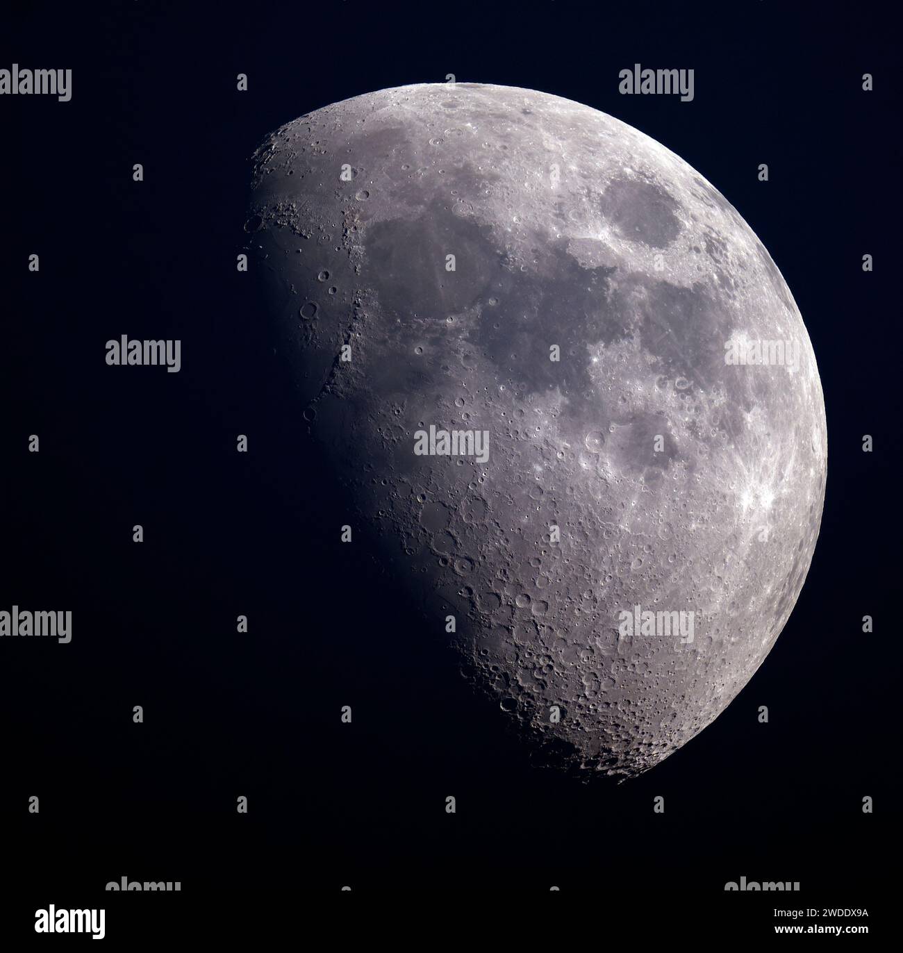 Lunar southern highlands hi-res stock photography and images - Alamy