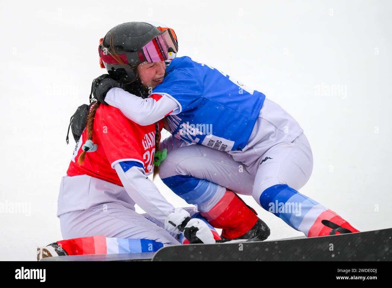 Hoengseong, South Korea. 20th Jan, 2024. Lea Casta (L) of France is ...