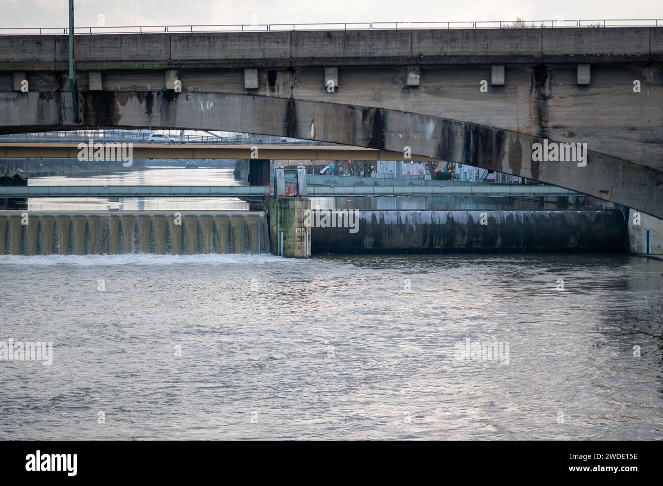 A railroad bridge over the river Neckar in Stuttgart Stock Photo - Alamy