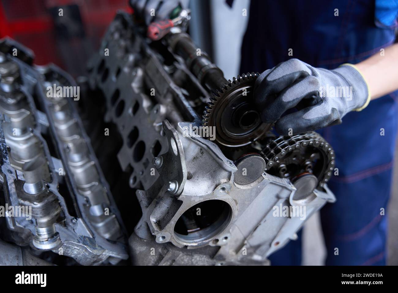 Repairing the engine of a modern car Stock Photo - Alamy