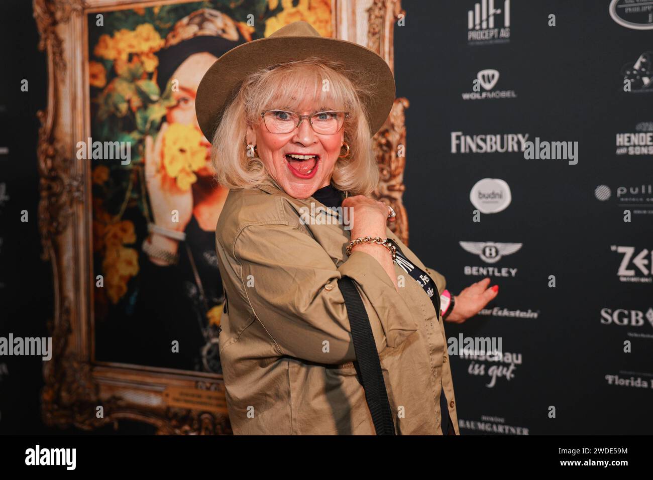 Eva Jacob, Sängerin, Public Viewing zum TV-Start von Ich bin ein Star ...