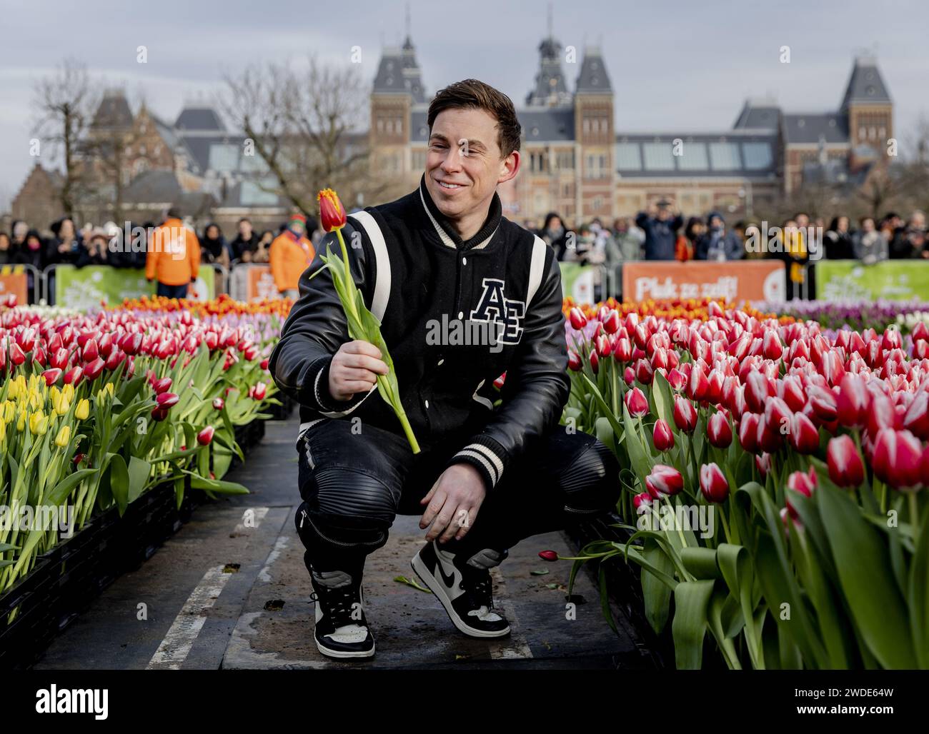 AMSTERDAM - DJ Hardwell names the new tulip 'Tulipa Hardwell' on ...