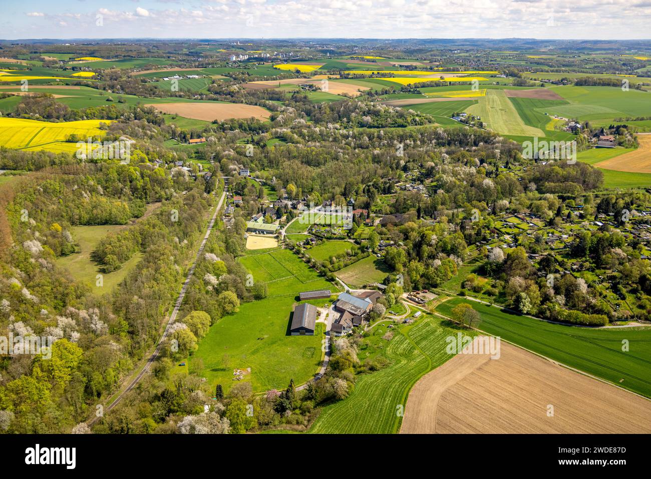 Aerial view, cemetery, Hofermühle Süd landscape conservation area ...