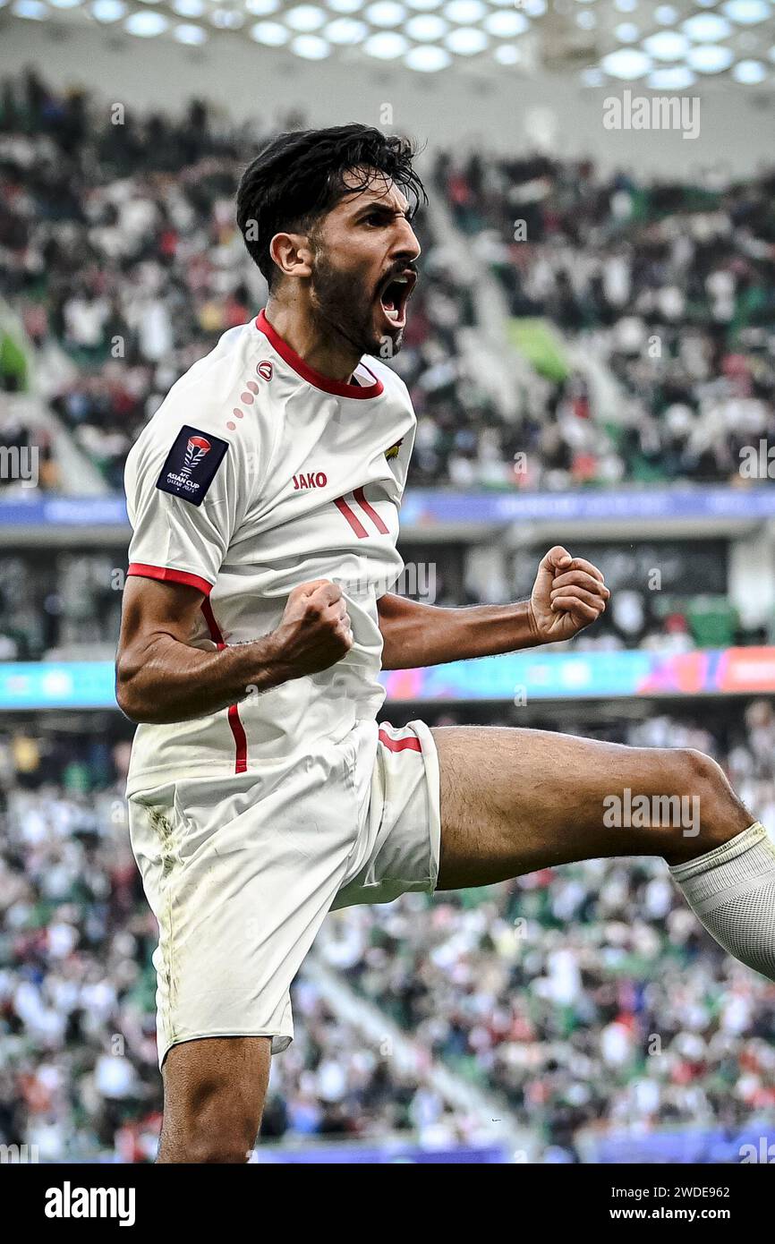 Doha, Qatar. 20th Jan, 2024. Yazan Alnaimat of Jordan celebrates ...