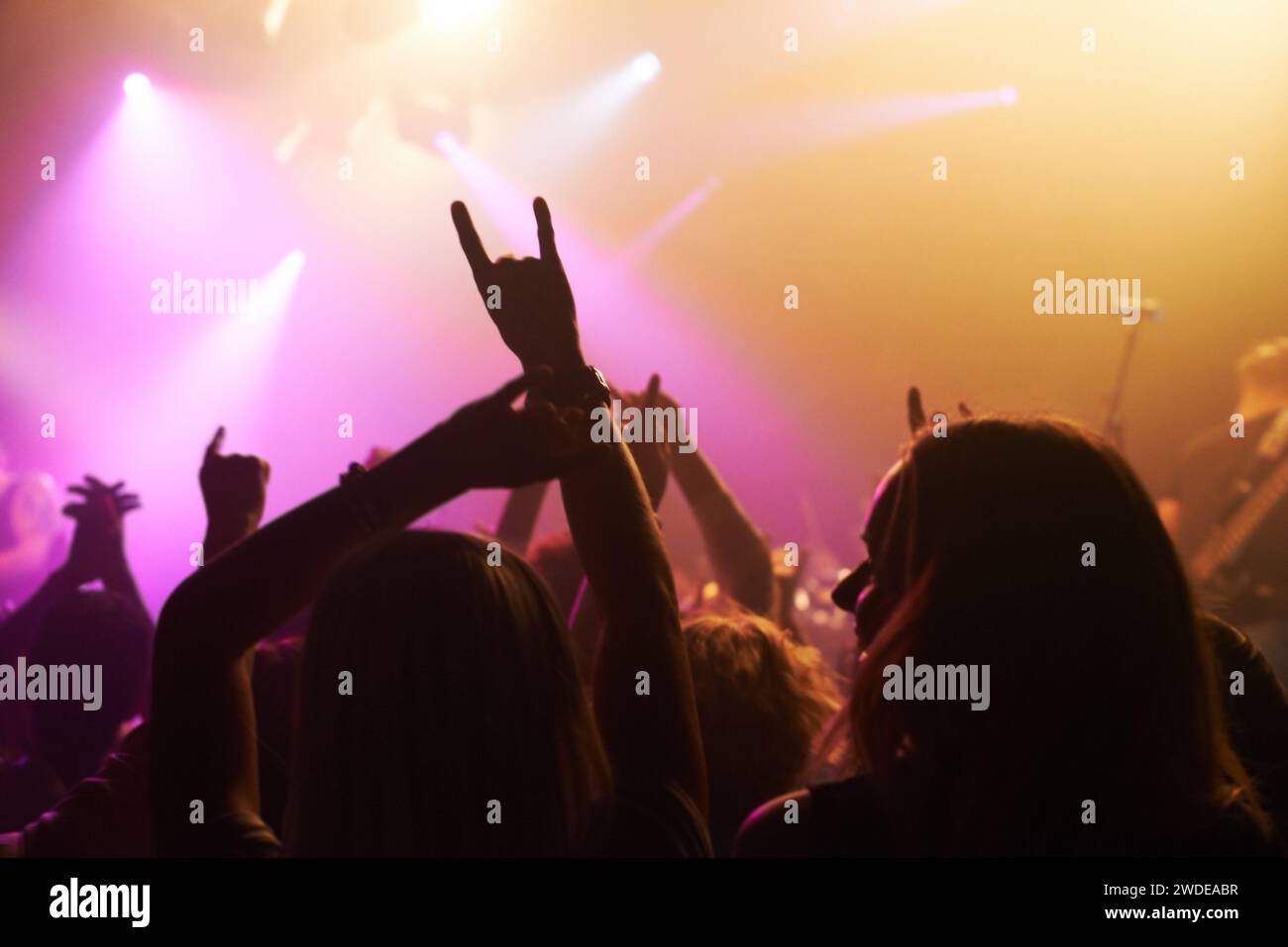 Free concert sign hi-res stock photography and images - Alamy