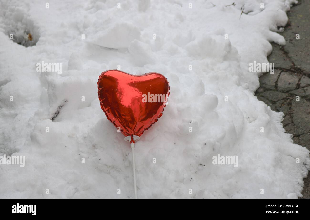 The red balloon still hi-res stock photography and images - Alamy