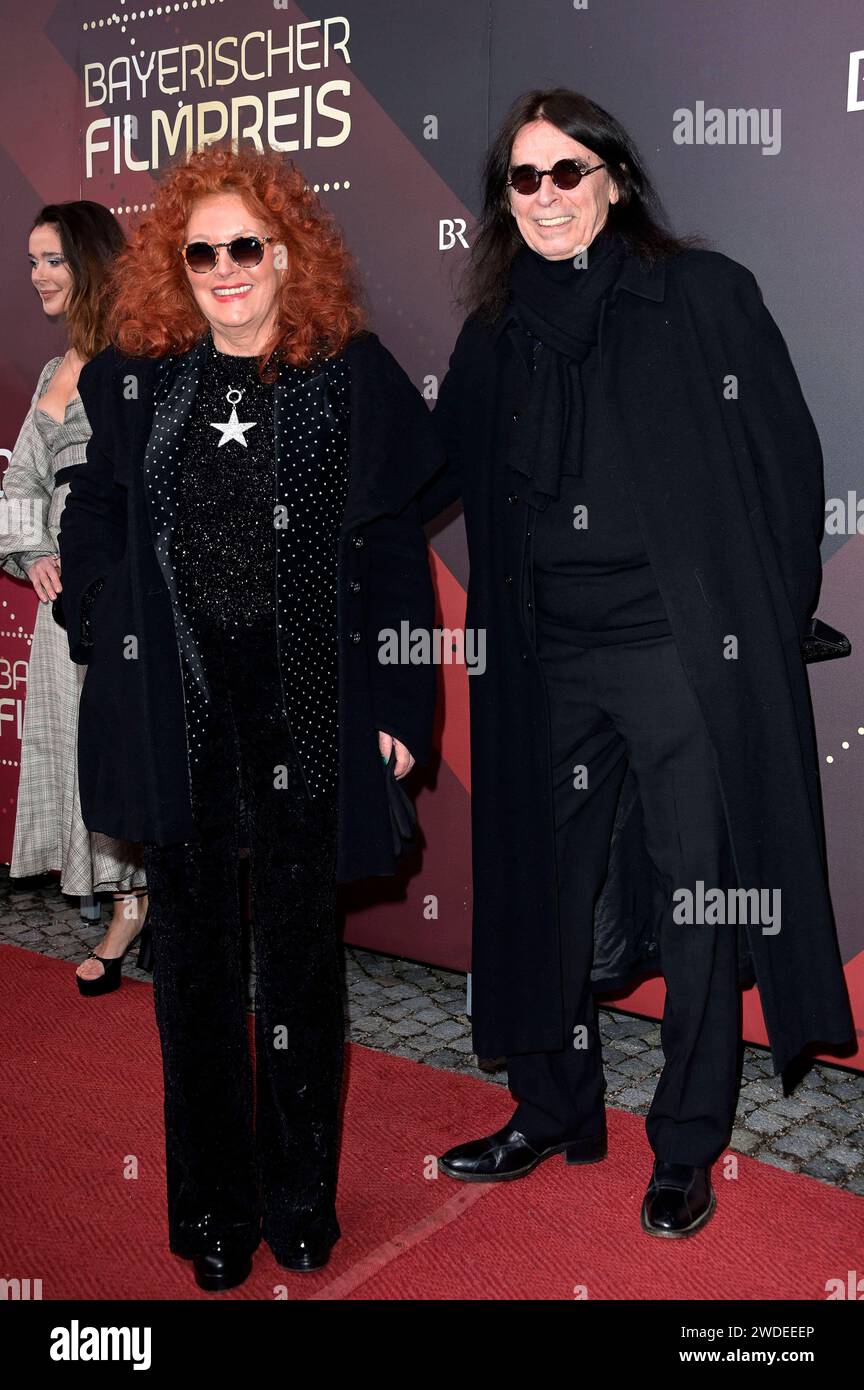 Milli Segieth und Ferdinand Forster bei der Verleihung des 45 ...