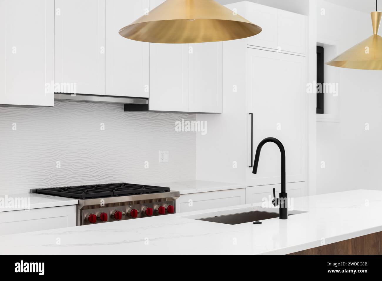 Wavy tile hi-res stock photography and images - Alamy