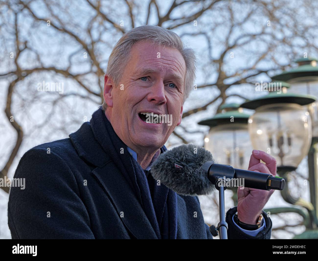 Der ehemalige Bundespräsident Christian Wulf warnte eindringlich vor ...