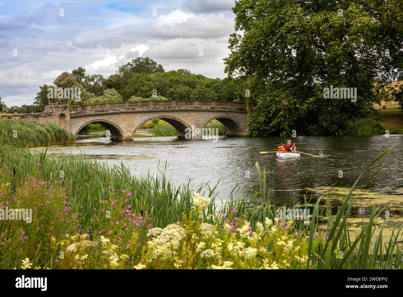 Boat crossings hi-res stock photography and images - Alamy