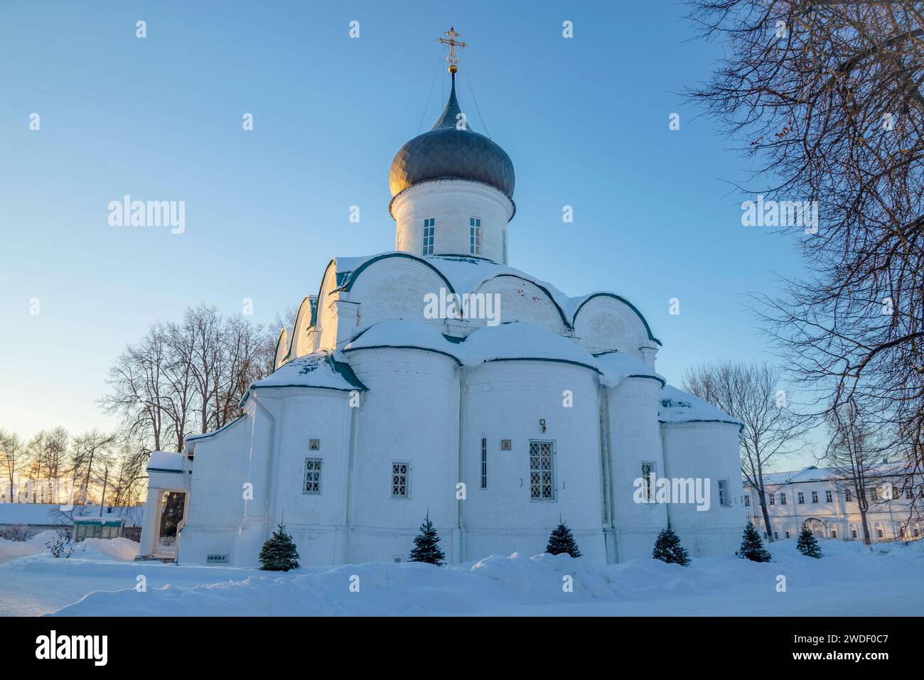 The ancient Trinity Cathedral. Alexandrov (Alexandrovskaya Sloboda ...