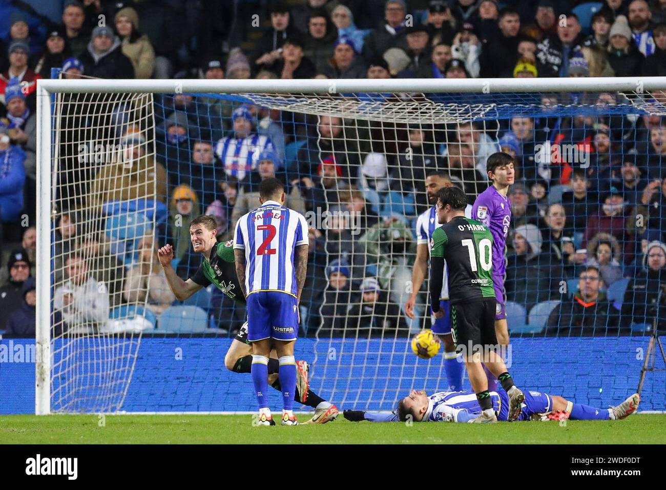 Sheffield, UK. 20th Jan, 2024. Coventry City midfielder Ben Sheaf (14 ...