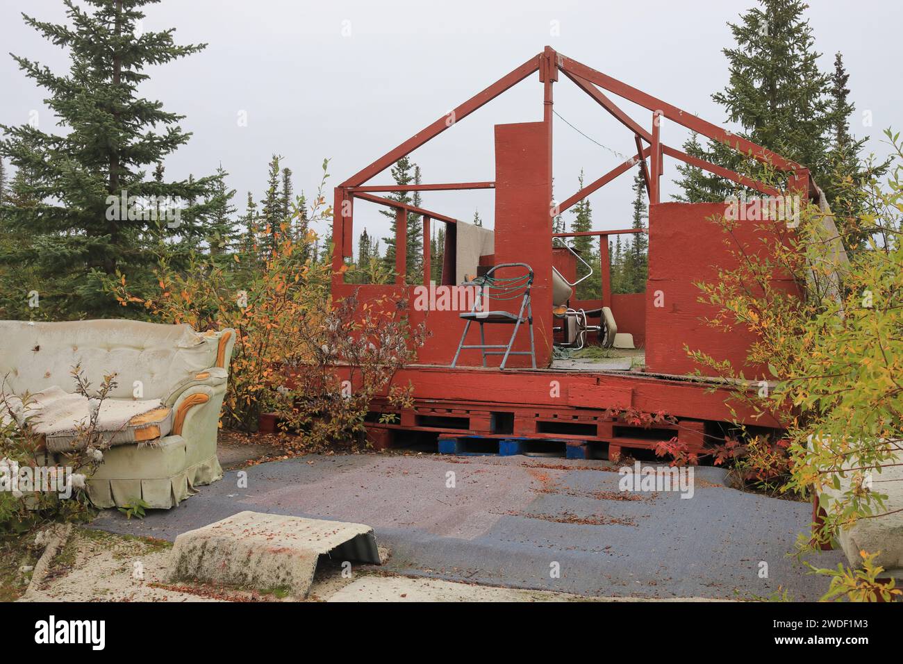 Abandoned and destroyed Stock Photo - Alamy
