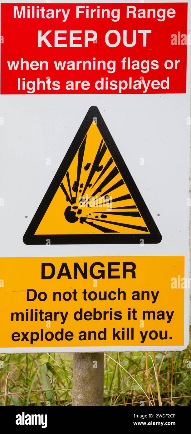 Military firing range warning sign hi-res stock photography and images ...
