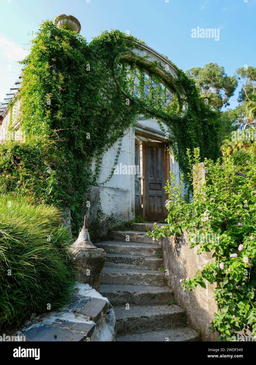 Mystery building hi-res stock photography and images - Alamy