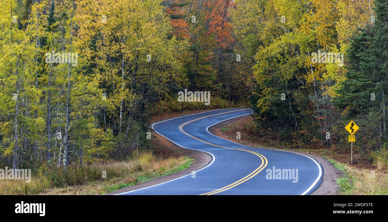 Winding highway hi-res stock photography and images - Alamy