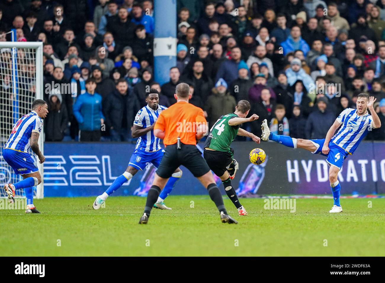 Sheffield, UK. 20th Jan, 2024. Coventry City midfielder Ben Sheaf (14 ...