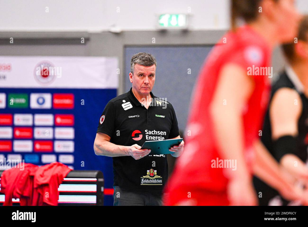 Dresden, Deutschland. 20th Jan, 2024. Alexander Waibl (Cheftrainer ...