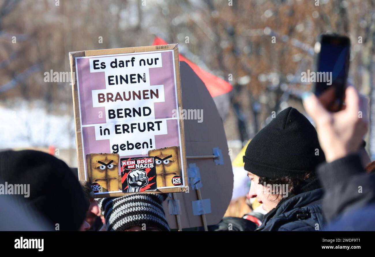 Demo gegen rechts - Erfurt 20.01.2024, Erfurt, Domplatz, Auf die Plaetze Buendnis ruft zur Demo ...