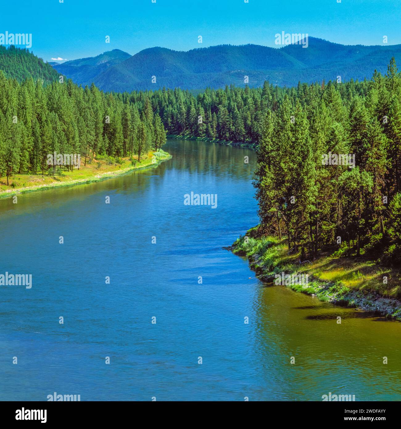River flowing through john hi-res stock photography and images - Alamy