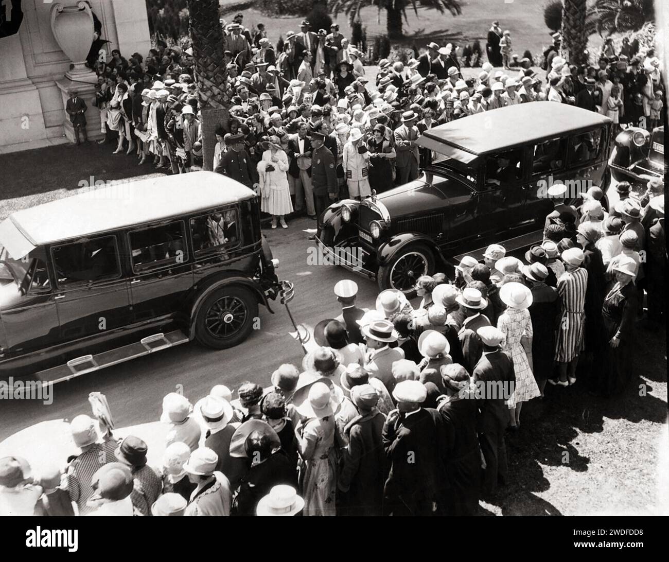 Rudolph valentino death hi-res stock photography and images - Alamy