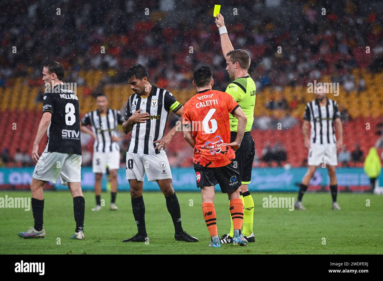 Dávila Plascencia receives yellow card for hitting Joe Caletti after ...