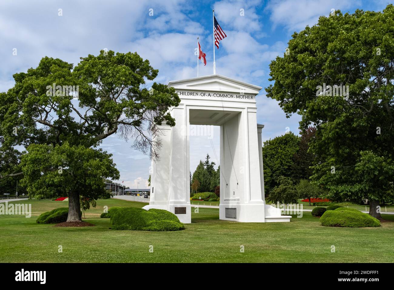 The gate monument in Peace Arch Park, Blaine, Washington, USA. Two ...