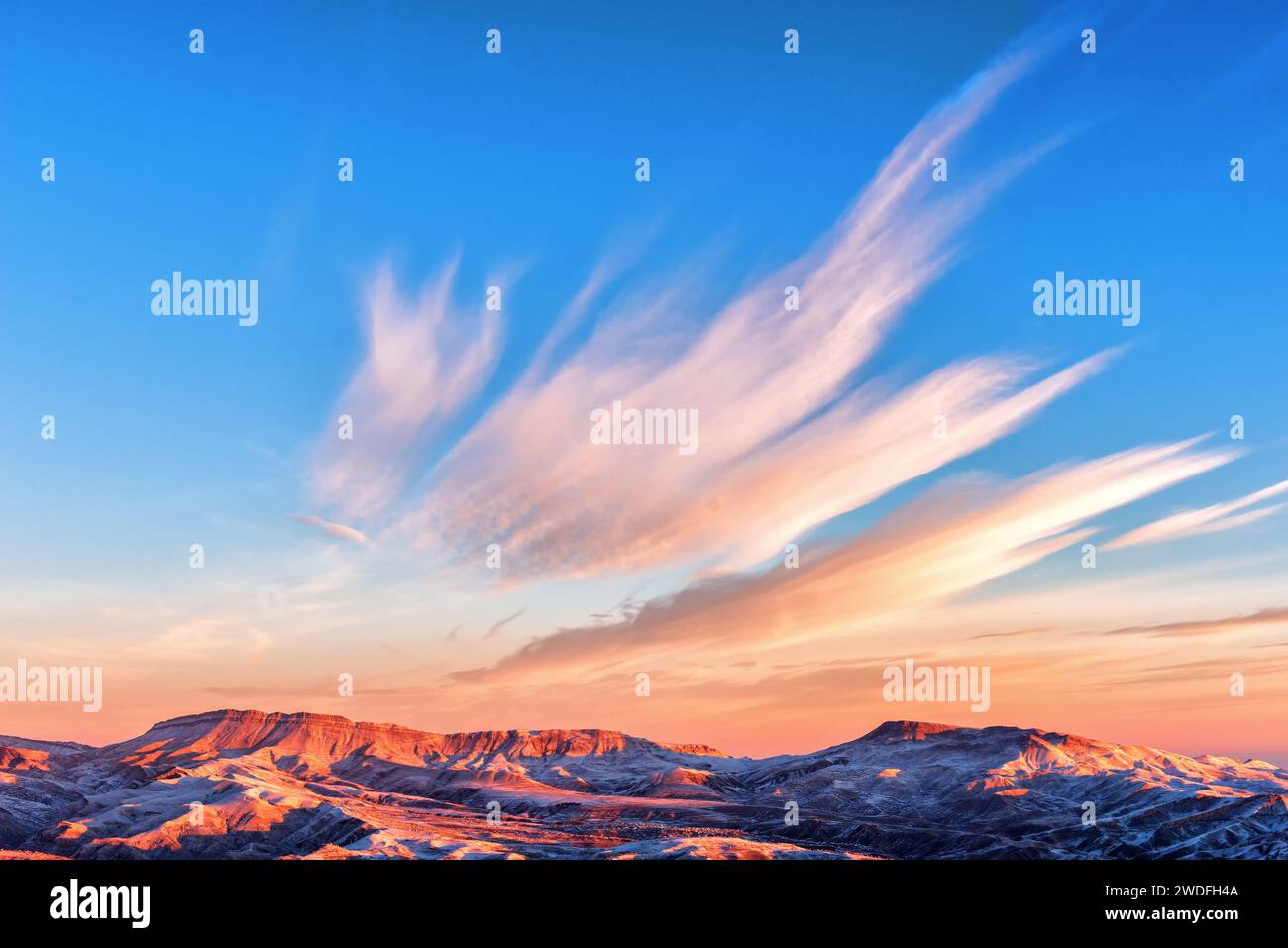 Cirrus clouds in winter hi-res stock photography and images - Alamy