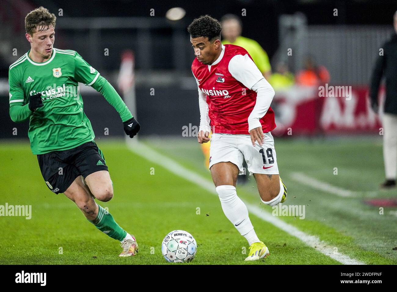 ALKMAAR - Nick Fichtinger of PEC Zwolle, Myron van Brederode of AZ ...
