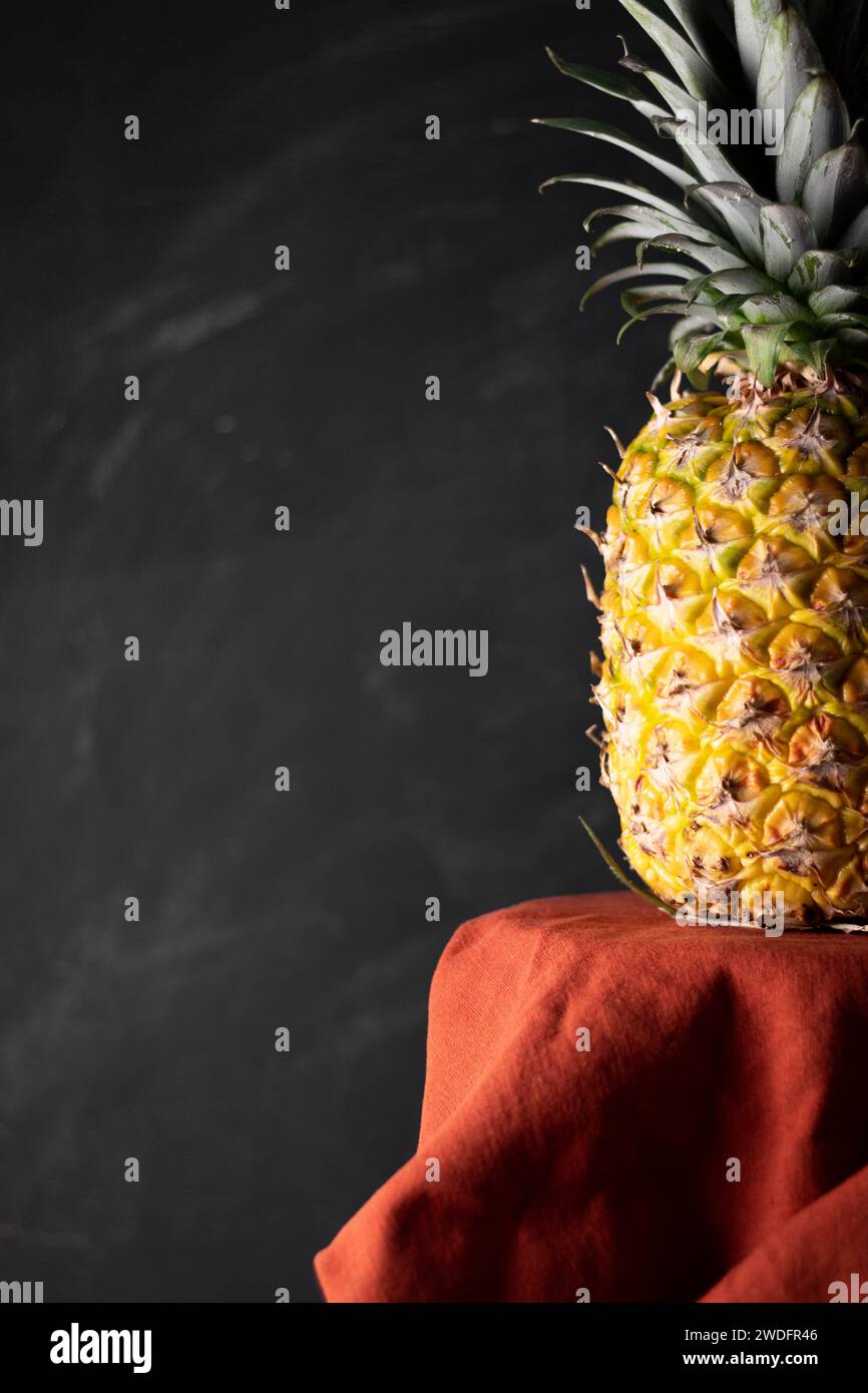 Pineapple visual hi-res stock photography and images - Alamy