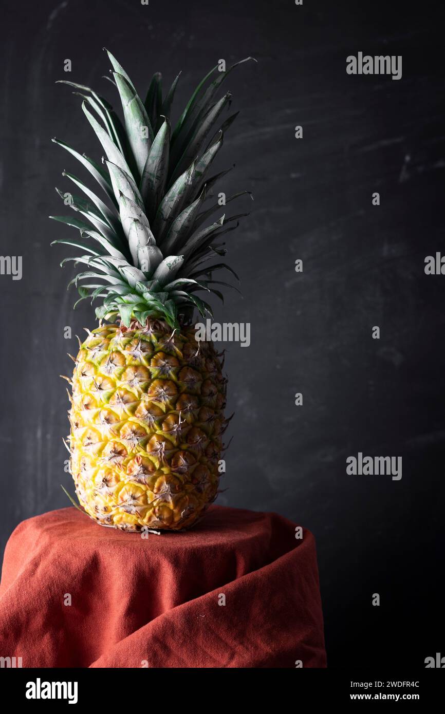 Pineapple visual hi-res stock photography and images - Alamy