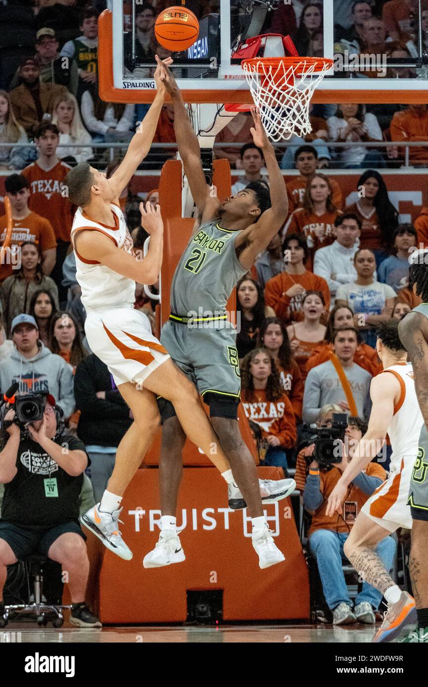 Texas, USA. 20th Jan, 2024. Kadin Shedrick #5 of the Texas Longhorns in ...