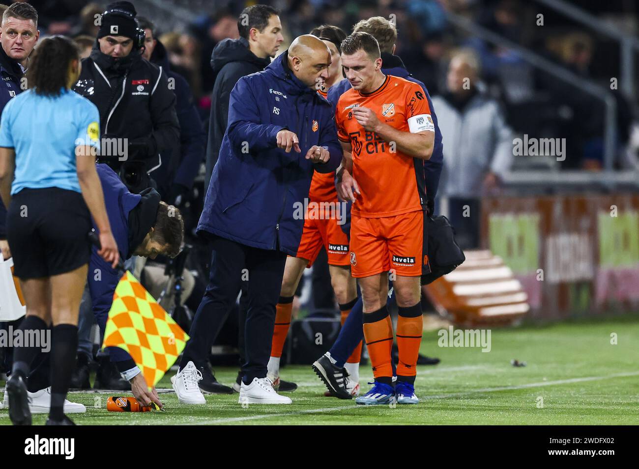ALMELO - FC Volendam coach Regillio Simons, Damon Mirani of FC Volendam ...