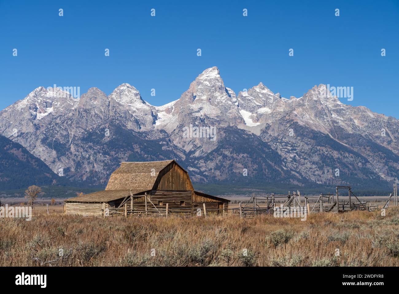 An old farm barn at Mormon Row in the Grand Tetons, Wyoming, USA Stock ...