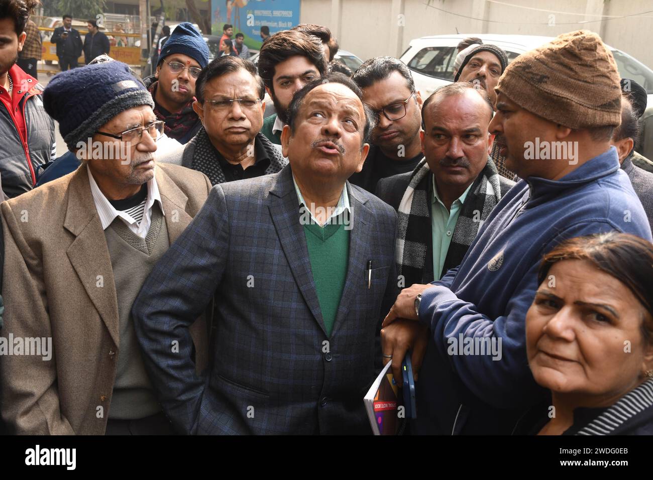 NEW DELHI, INDIA - JANUARY 19: BJP MP Harsh Vardhan meets family ...