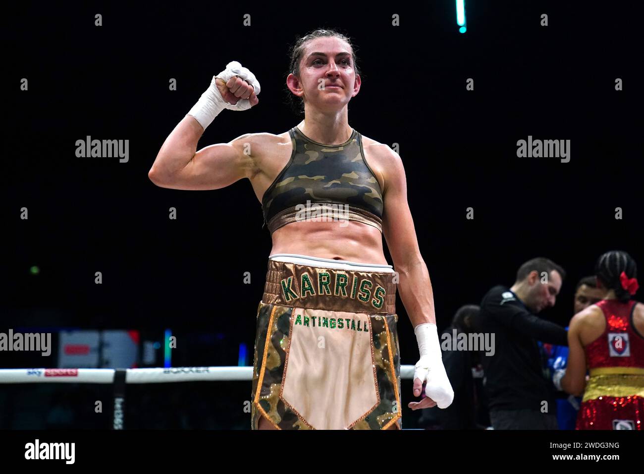 Boxer Karriss Artingstall celebrates victory against Lila Furtado in ...