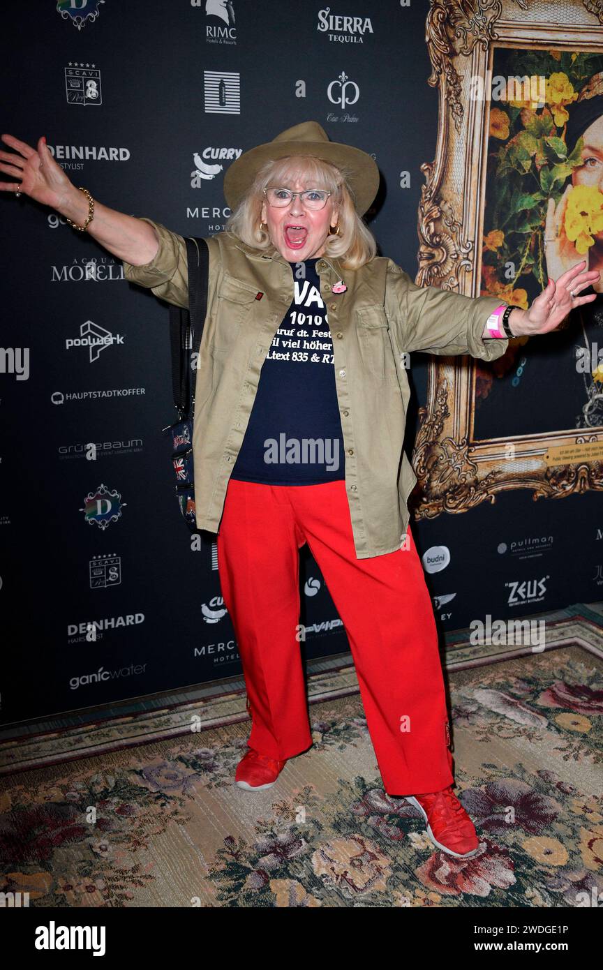 Eva Jacob beim Public Viewing der RTL Show Ich bin ein Star - Holt mich ...