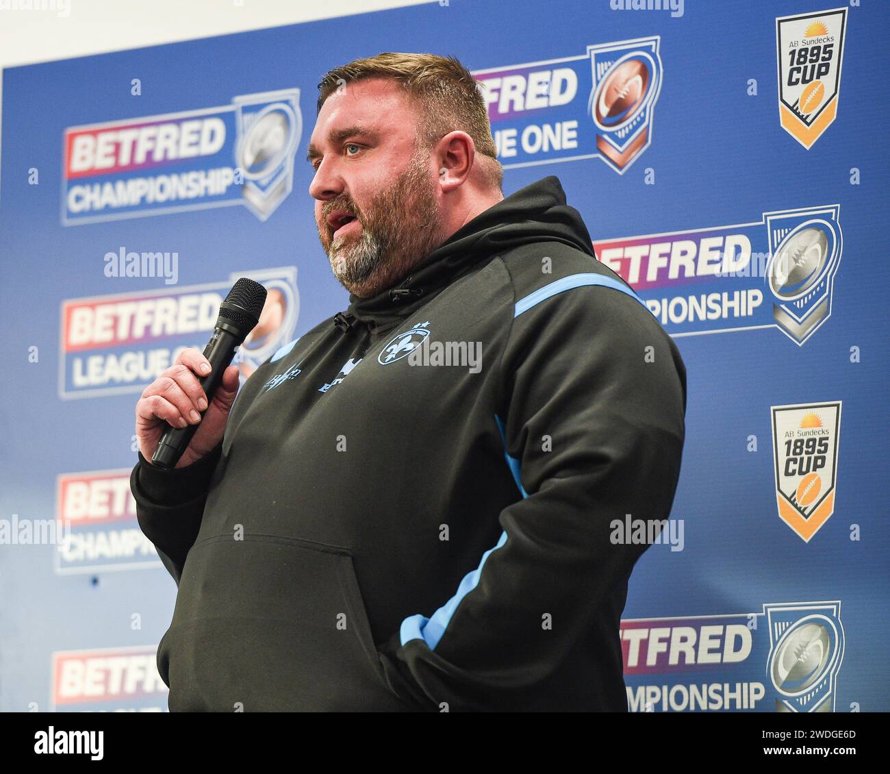 Diy kitchens stadium hi-res stock photography and images - Alamy